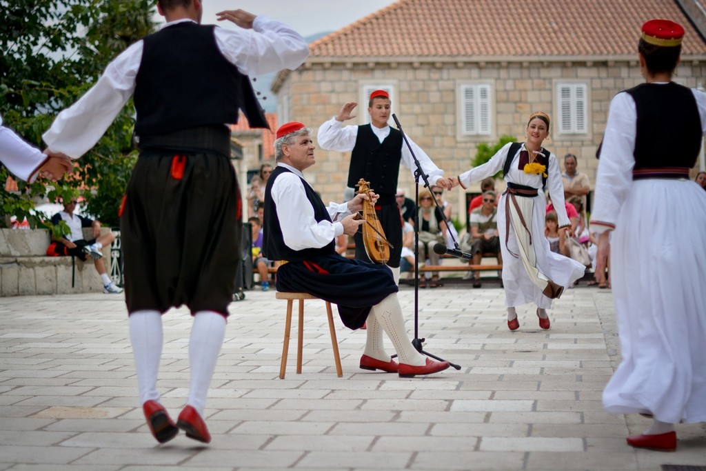 Folklore Performance - KUD Čilipi - Folklor - službena stranica
